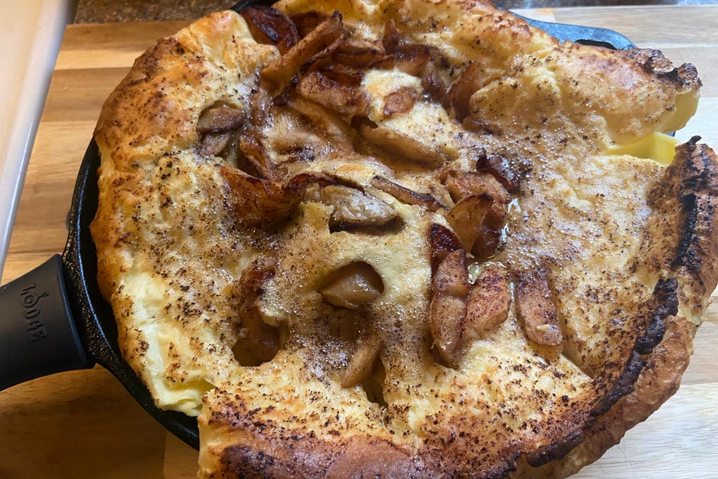 Oven-Puffed Apple Pancake Is a Breakfast Treat | Marin Mommies